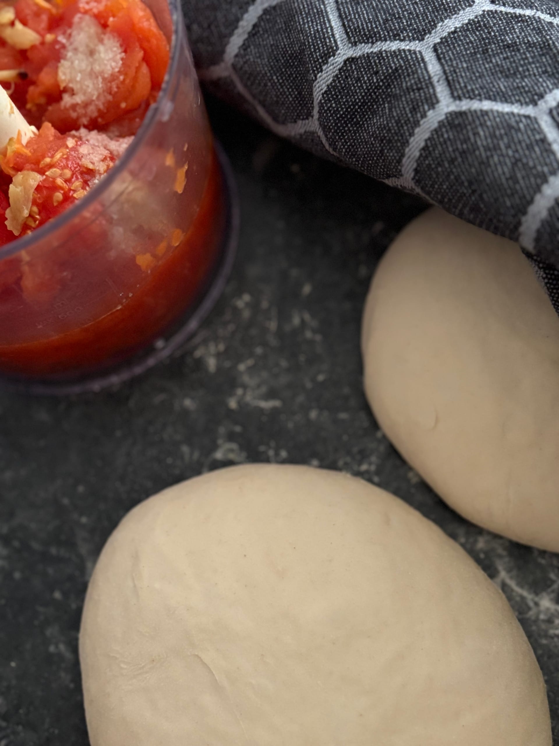 Recept: Pizzadeeg - snel en makkelijk - Faith Loves Food